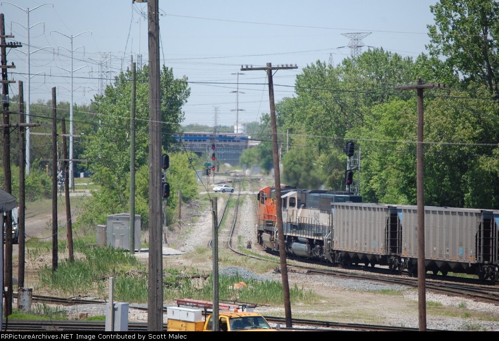 BNSF 5740 & 9492 (& Metra Electric)